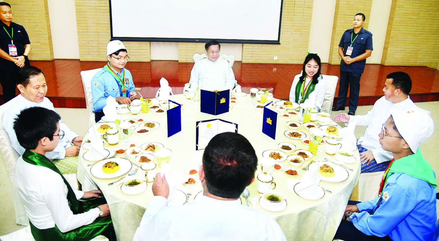 507 students with flying colours in matric exam to win 0.5-tical gold ...